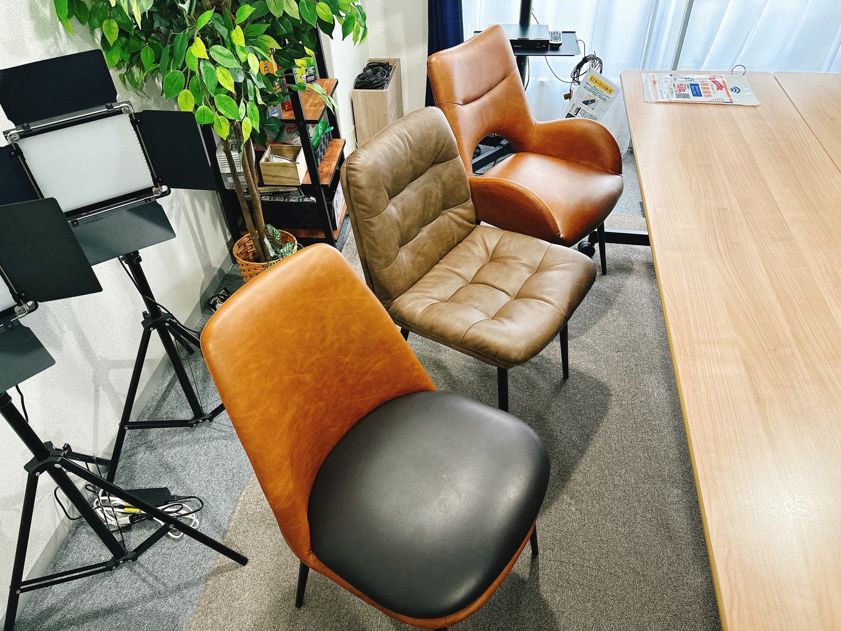 交差点の🌇赤レンガビルが目印🚃神田駅・大手町駅からアクセス良好の10名利用可能な会議スペースです✨の写真6