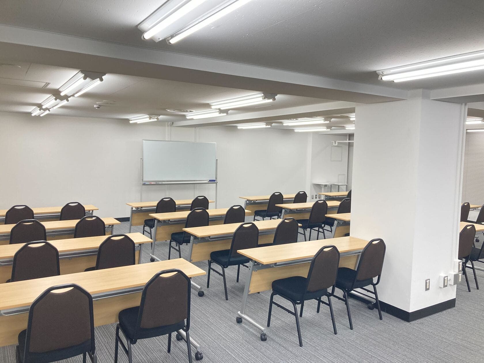 【501】渋谷駅・宇田川町・124㎡・最大50名収容✨イベント・セミナー・研修に最適📚飲食持ち込み可🍱　の写真2