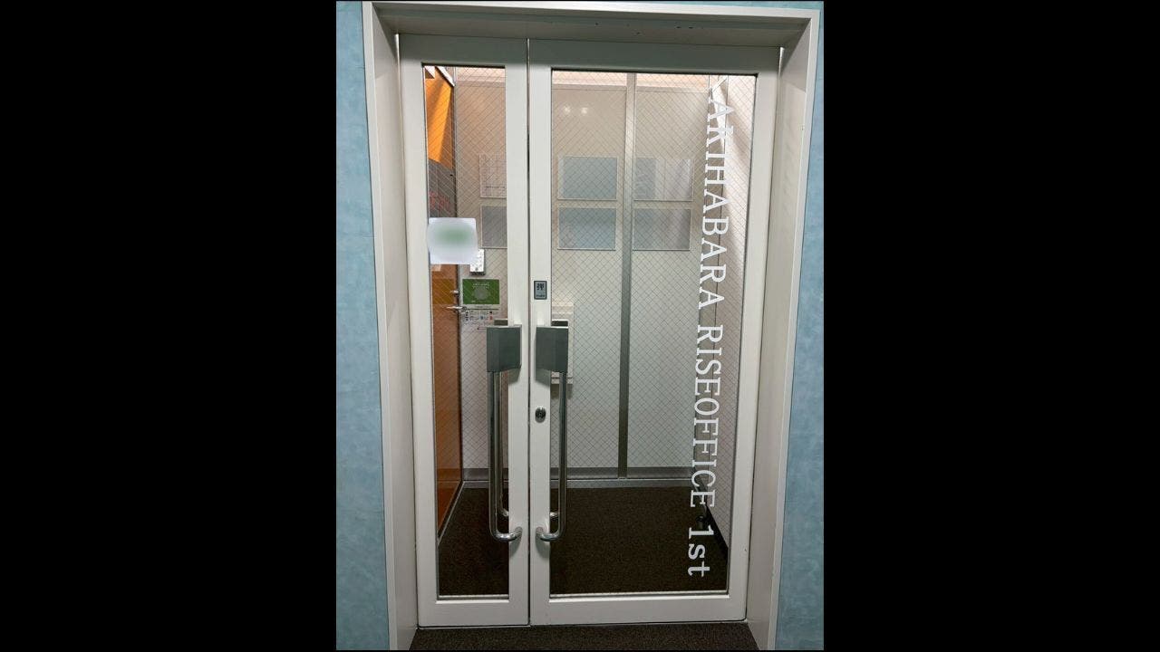 3/5 OPEN✨秋葉原駅/徒歩５分✅直前でも予約可能✅少人数での打ち合わせ✅一人での作業に最適✅ビジネス向けのコンパクト会議室の写真5