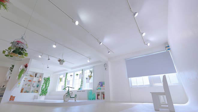 🌿一般的な撮影スタジオより広い80㎡超の開放的空間|家族やグループでも周囲を気にせずのびのび撮影できる無人のフォトスタジオの写真18