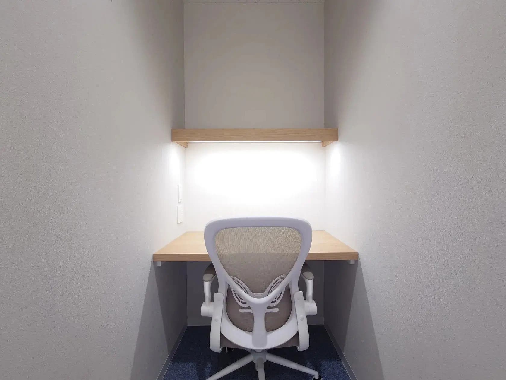 【¥2200/1h！松戸駅徒歩1分】個室ドロップイン(No.709)の写真1