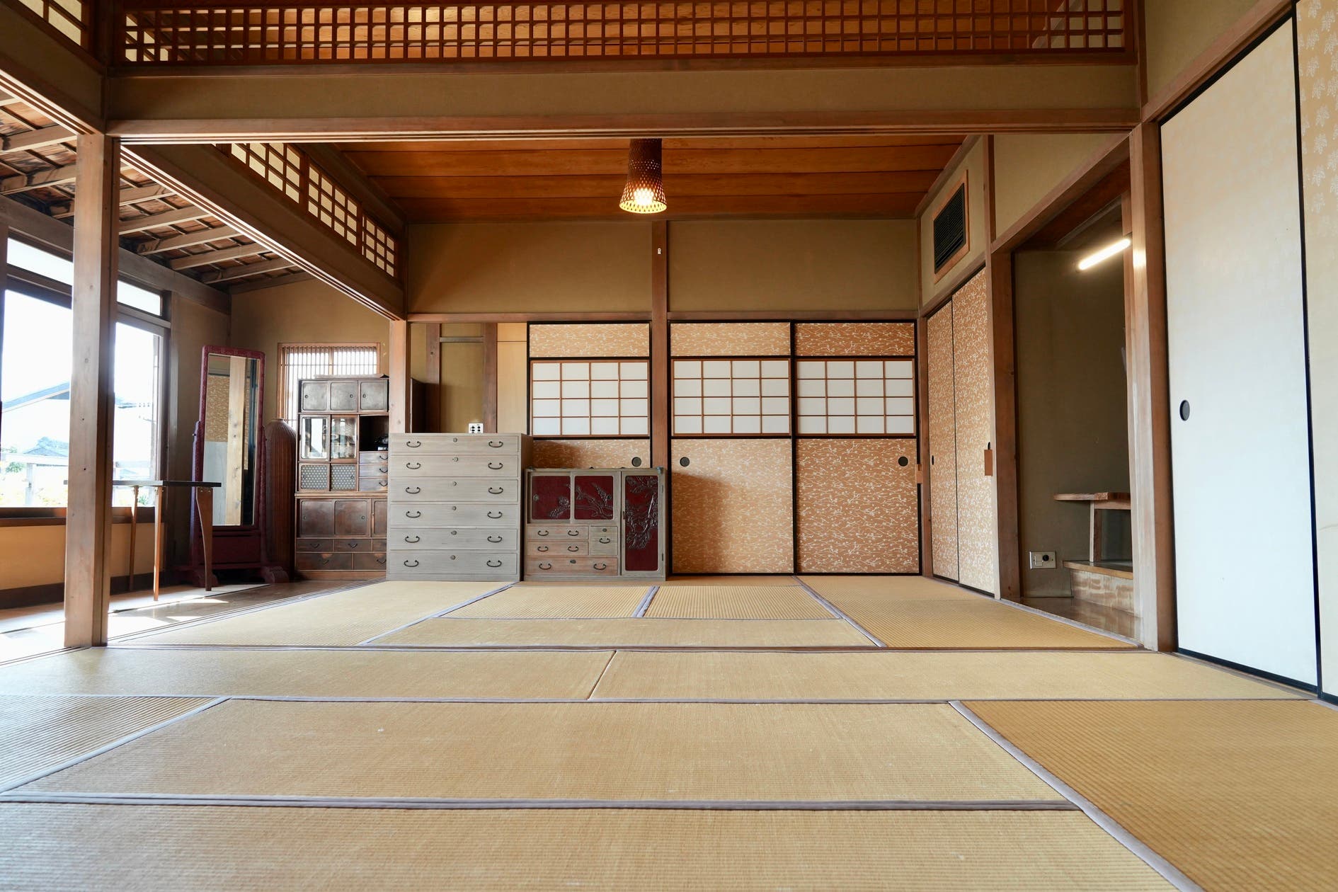 湘南・茅ヶ崎 緑を眺める古民家 貸スペース｜併設カフェあり・和室八畳二間・海まで徒歩10分の写真2