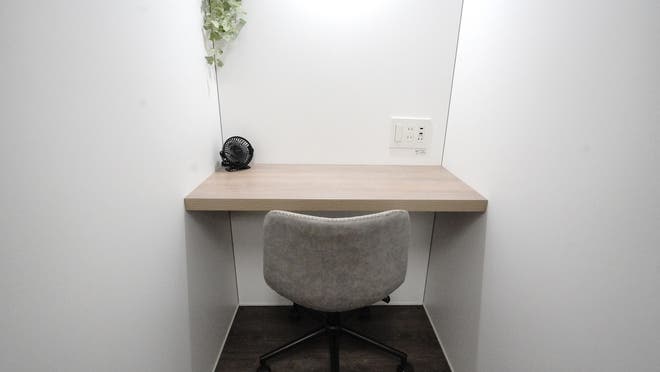 <SpemaBOX桜木町ワシントンホテルNo.3>1人用個室💼駅徒歩1分🚃Wi-Fi📶電源🔌テレワーク/Web面談/作業の写真4