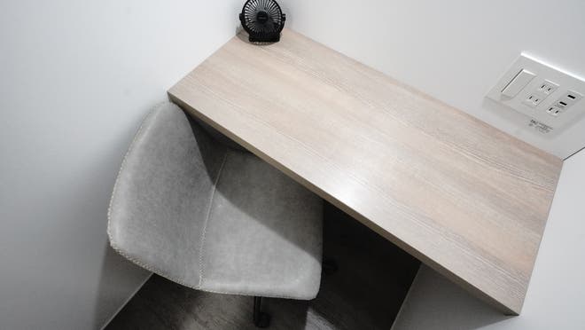 <SpemaBOX桜木町ワシントンホテルNo.5>1人用個室💼駅徒歩1分🚃Wi-Fi📶電源🔌テレワーク/Web面談/作業の写真1