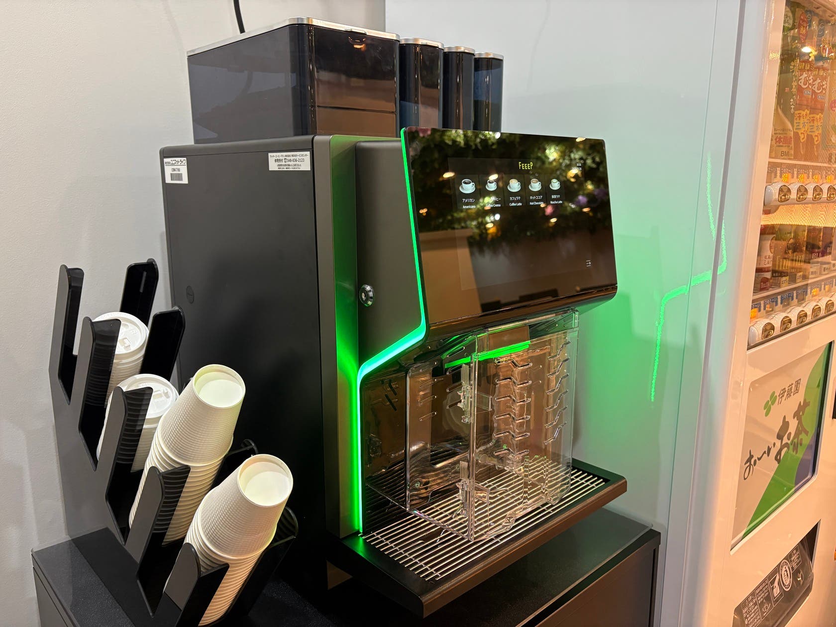 🌟定価6〜30万円の高級チェア席🌟【新宿駅徒歩3分｜オープン席】無料Wi-Fi/電源/31.5inモニターの写真18