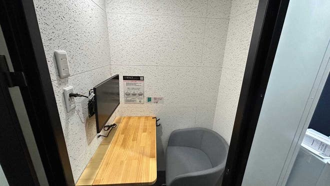 神保町駅徒歩2分。全室防音個室でイヤホン無しのWeb会議や集中作業に最適なワークスペースの写真5