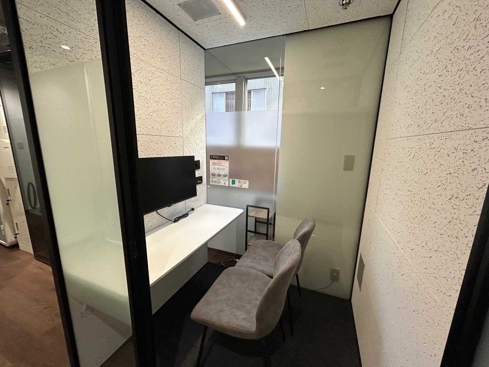 神保町駅徒歩2分。全室防音個室でイヤホン無しのWeb会議や集中作業に最適なワークスペースの写真7