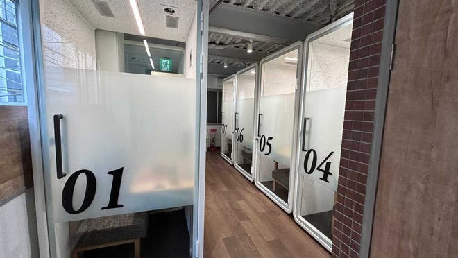 神保町駅徒歩2分。全室防音個室でイヤホン無しのWeb会議や集中作業に最適なワークスペースの写真2