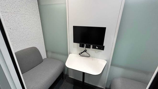 神保町駅徒歩2分。全室防音個室でイヤホン無しのWeb会議や集中作業に最適なワークスペースの写真8