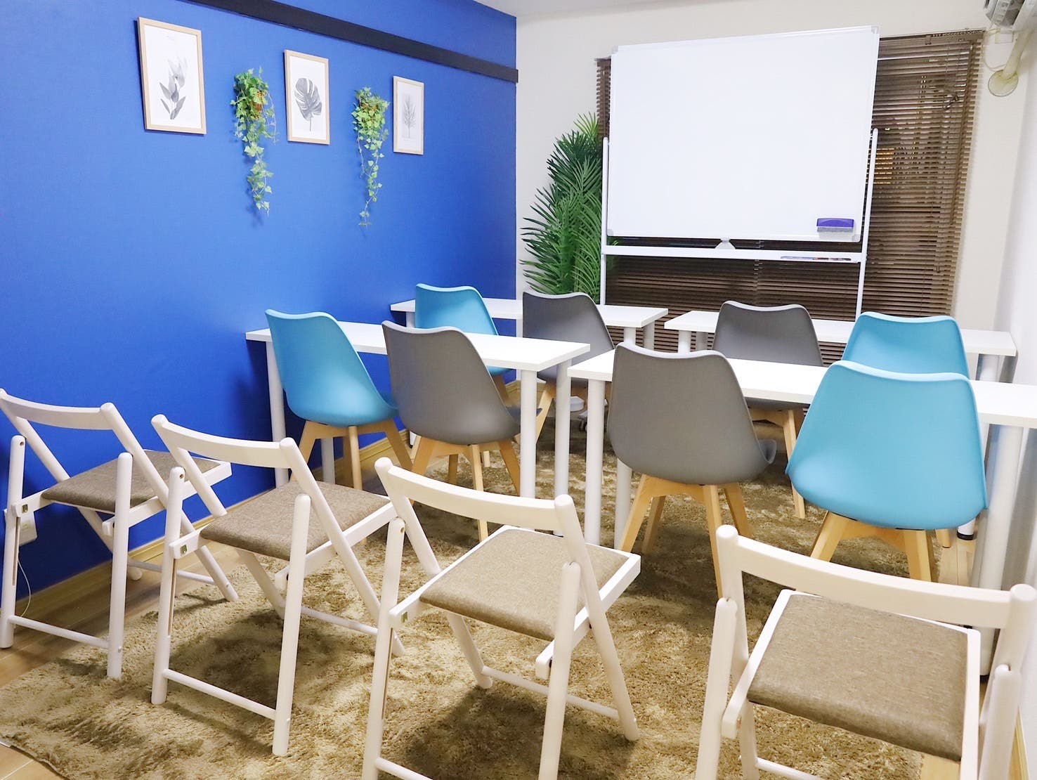 武蔵小杉駅徒歩２分/１階/最大12名/光回線Wi-Fi（無料）/会議室/テレワーク/撮影など【静か・明るい・綺麗】の写真10