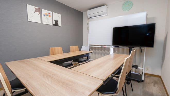 ✨鹿児島中央/アミュ5分 Li-Ka3分 8名収容 💎会議/面接/撮影/エステサロン/整体/ヨガ/完全個室/全設備無料の写真1