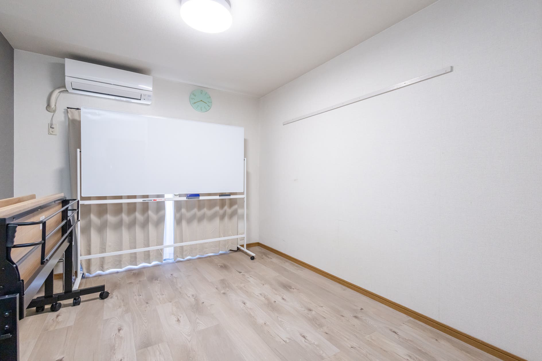 ✨鹿児島中央/アミュ５分　Li-Ka３分　８名収容　💎会議/面接/撮影/エステサロン/整体/ヨガ/完全個室/全設備無料の写真3