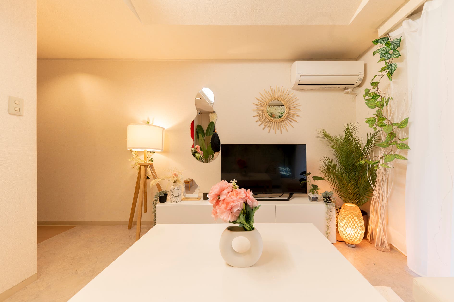 【要町4分/池袋9分】白基調×自然光🌸女子会・推し活に最適🎀デート・誕生日会✨映画鑑賞🎥歓送迎会★ポートレート📸WBC⚾の写真5