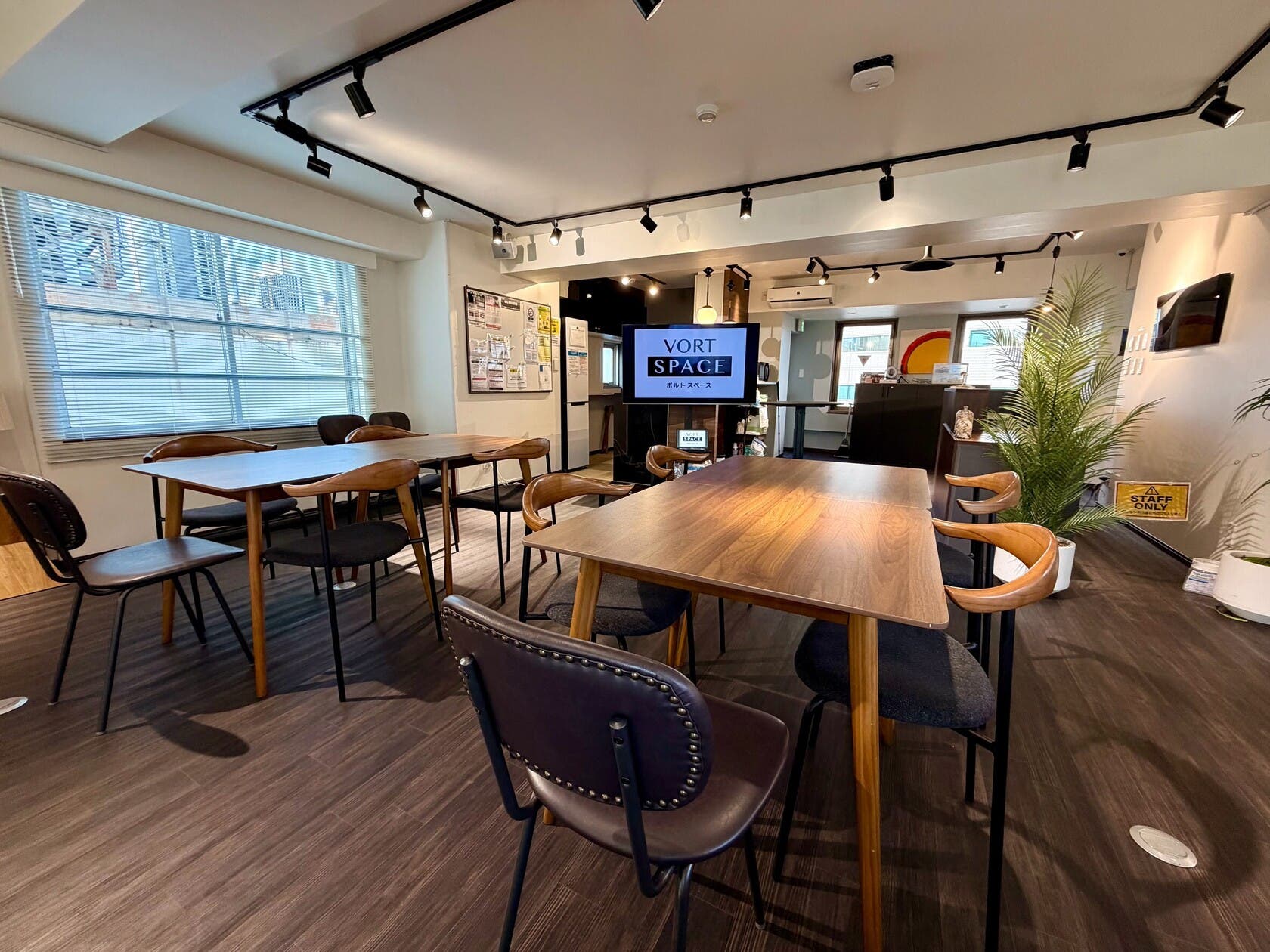 ✨3~4月値下げ中✨【茅場町3番出口すぐ】🌟おしゃれカフェ風空間を貸切🌟パーティー・イベント・撮影に最適❕大型モニター付✨の写真15