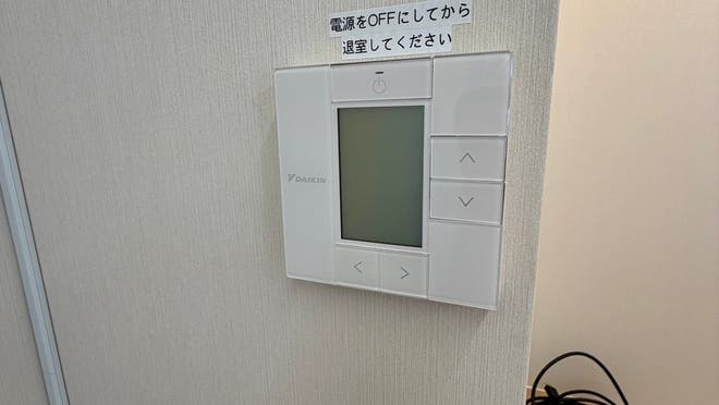 ✨3~4月値下げ中✨【茅場町駅0分】8F Room B /会議や商談に最適!モニター・ホワイトボード付きの写真3