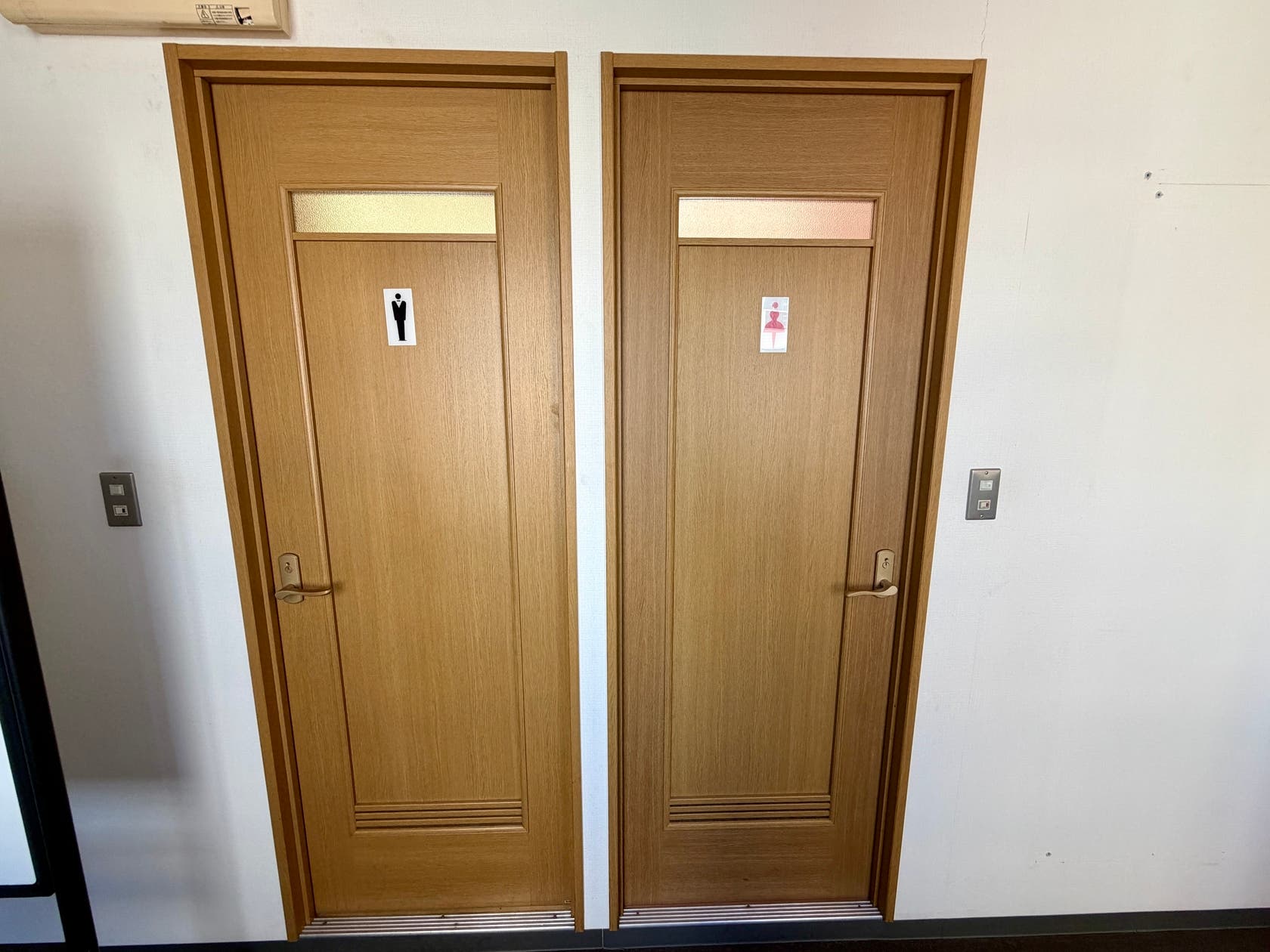 ✨3~4月値下げ中✨【茅場町駅0分】8F Room B /会議や商談に最適！モニター・ホワイトボード付きの写真13