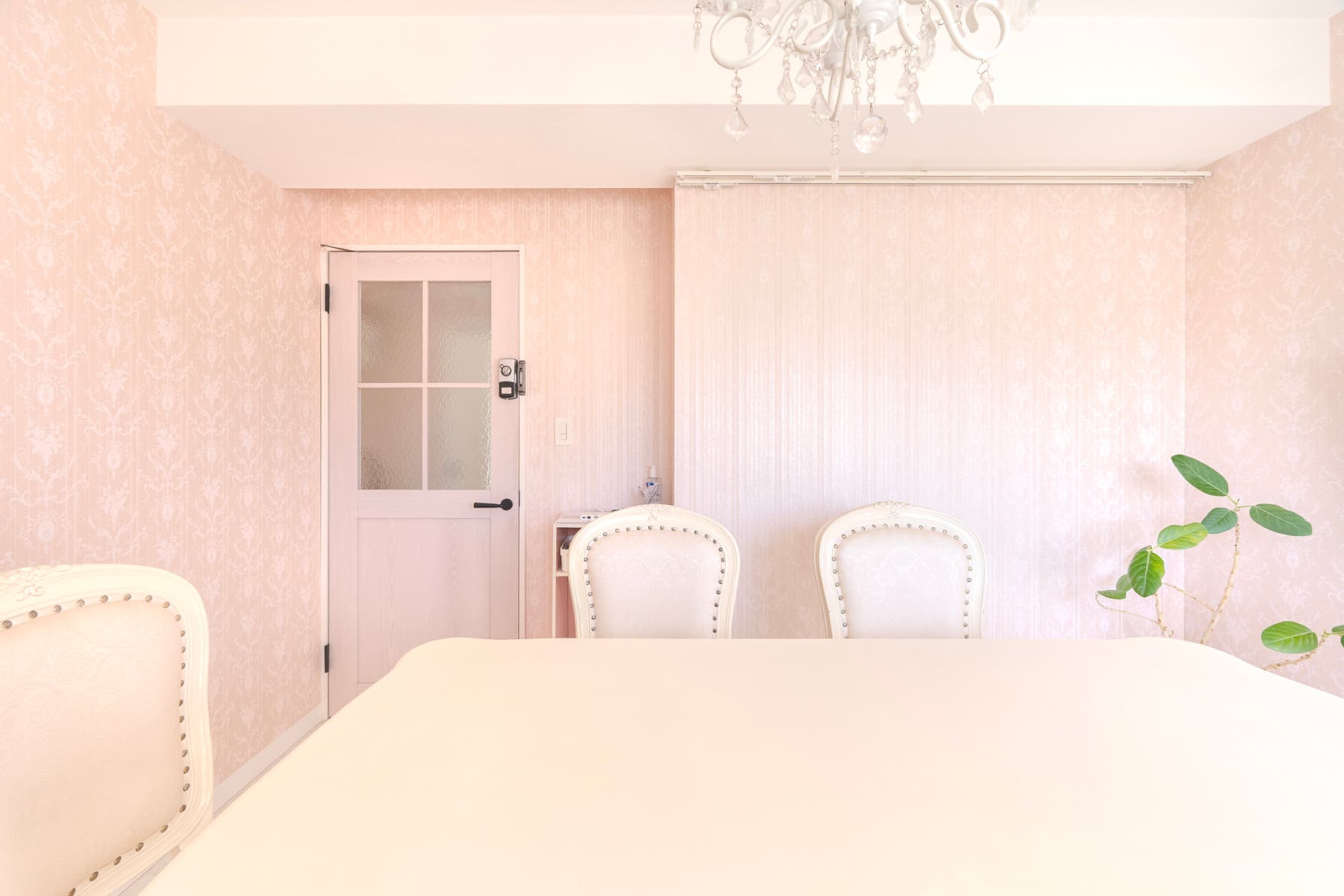 スペモ💻ペット可🐶会議📌ワークショップ🪵撮影📸推し活🎀配信🎞️勉強会📚控え室🎥803_Cherish Roomの写真6