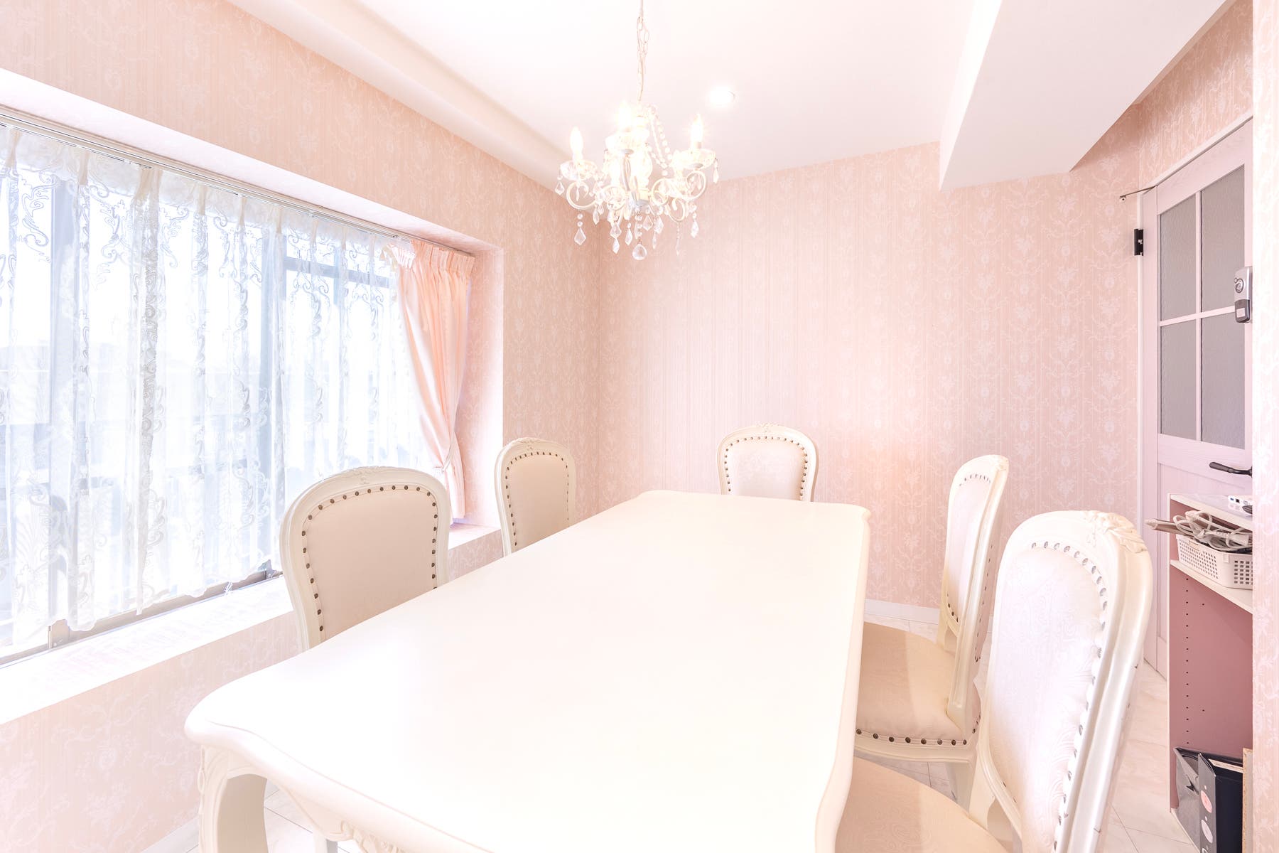 スペモ💻ペット可🐶会議📌ワークショップ🪵撮影📸推し活🎀配信🎞️勉強会📚控え室🎥803_Cherish Roomの写真4