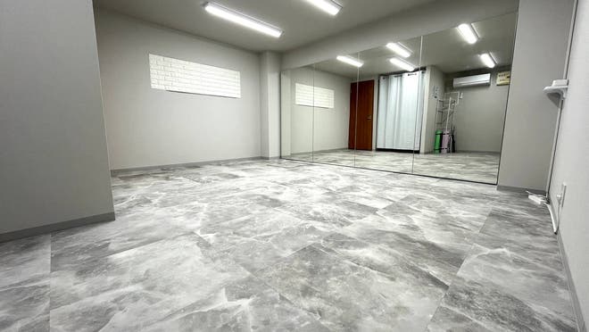 【🎉2026年3月14日オープン✨リノベ済スペース✨】北参道駅1分🚶 少人数ダンス・ヨガに最適✨ 明るくキレイなスタジオ✨の写真1