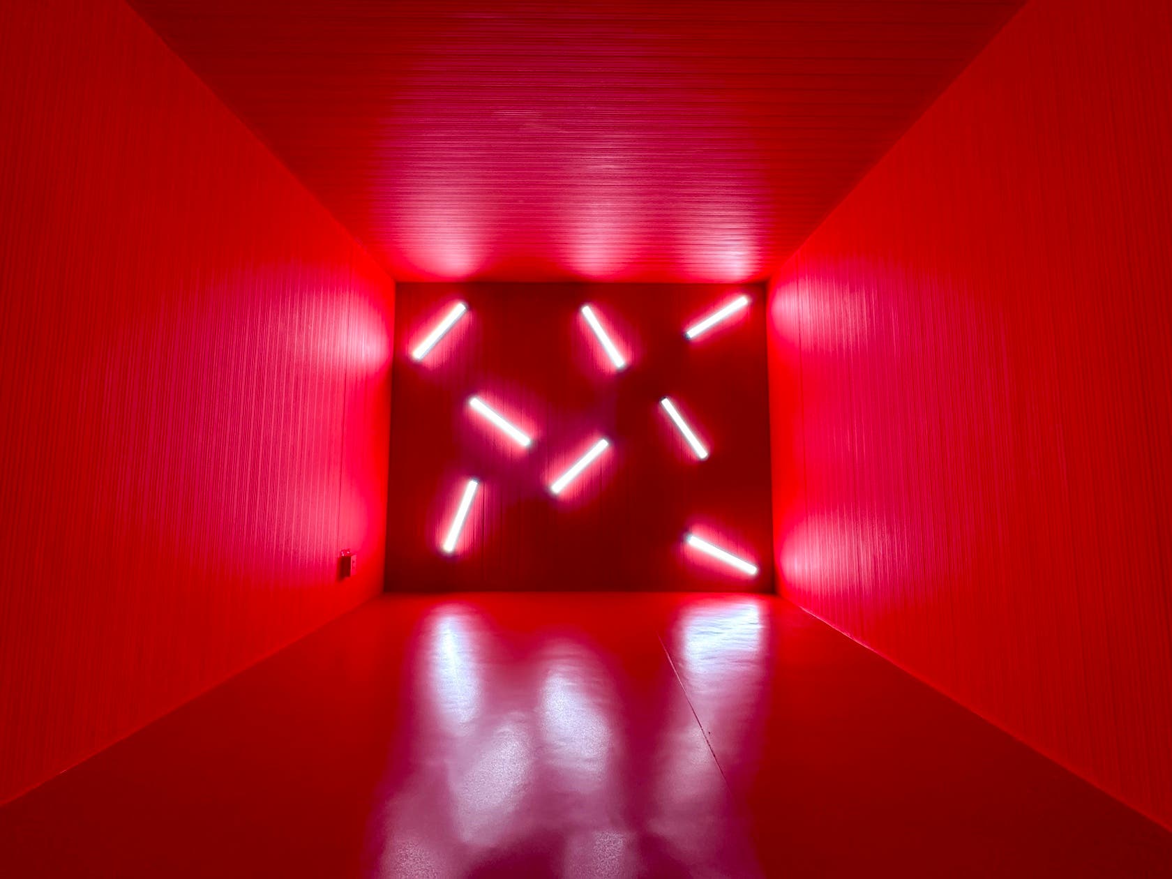 ベストホスト運営✨Tiktok撮影に最適なレンタルスペース・ダンススタジオ！動画撮影【3F】ベースカラー：レッドの写真9