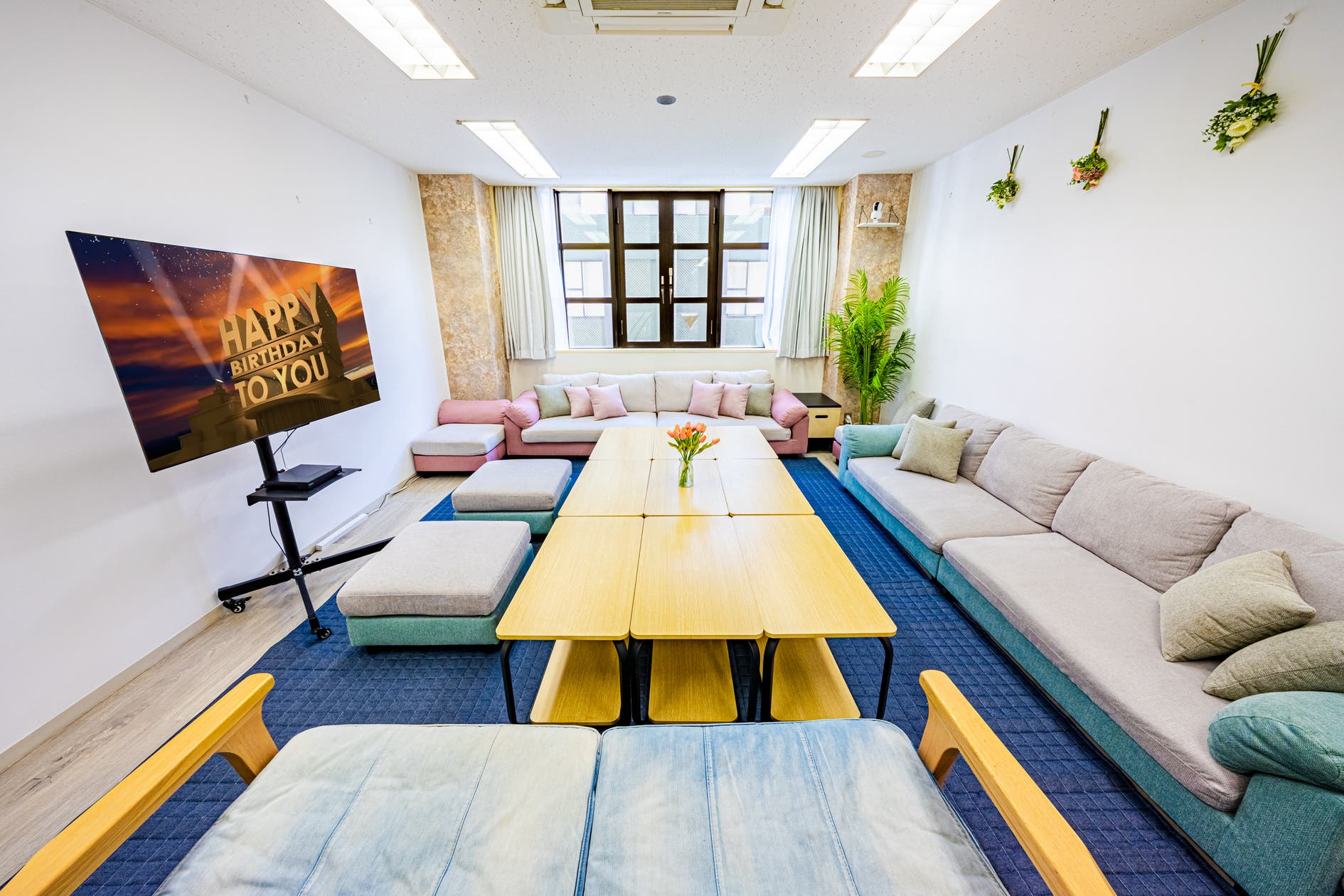 MAX30名👍新宿御苑徒歩3分🚶‍♀️ソファとカーペットにゆったり座れる🛋️貸切打ち上げ🎉[87]の写真6