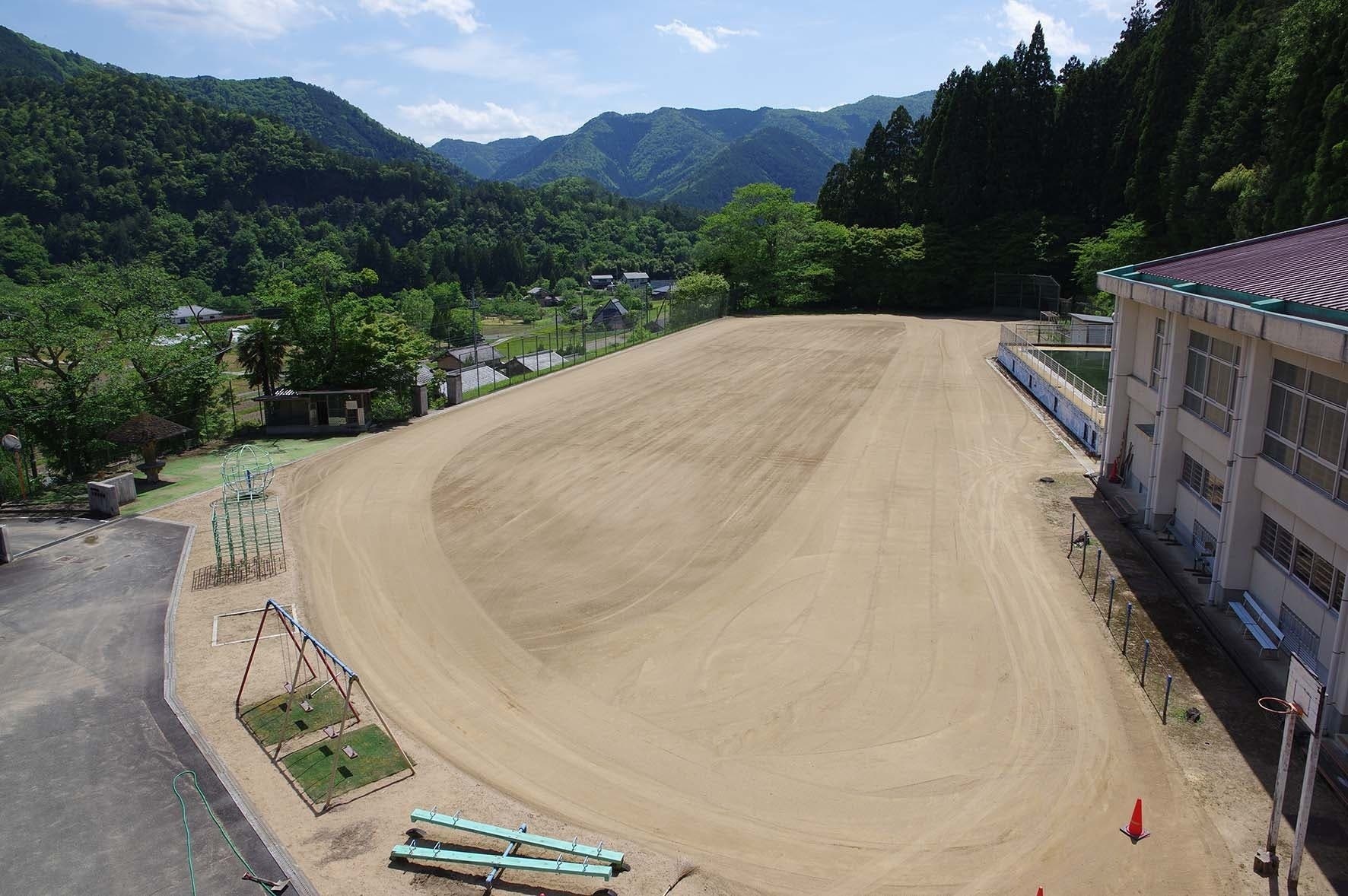 廃校丸ごと貸切（体育館つき）の写真2