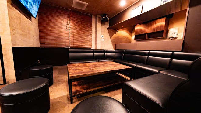 【心斎橋駅徒歩3分】カラオケ付レンタルスペース|完全個室|最大12名|飲食持込OK|飲み会・誕生日会・二次会の写真3