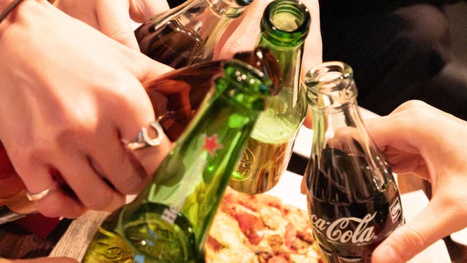 【心斎橋駅徒歩3分】カラオケ付レンタルスペース|完全個室|最大12名|飲食持込OK|飲み会・誕生日会・二次会の写真8