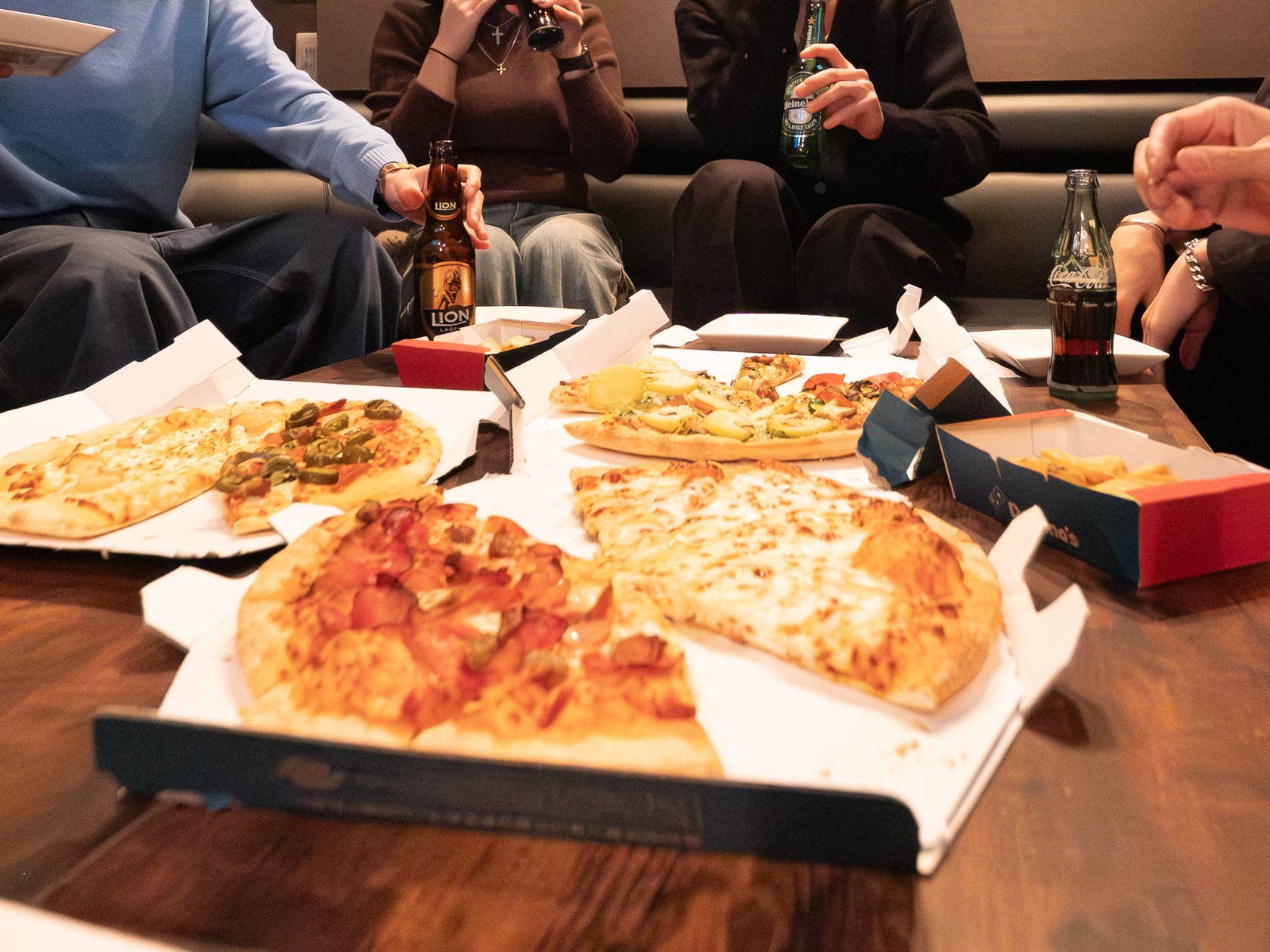 【心斎橋駅徒歩3分】カラオケ付レンタルスペース｜完全個室｜最大12名｜飲食持込OK｜飲み会・誕生日会・二次会の写真9