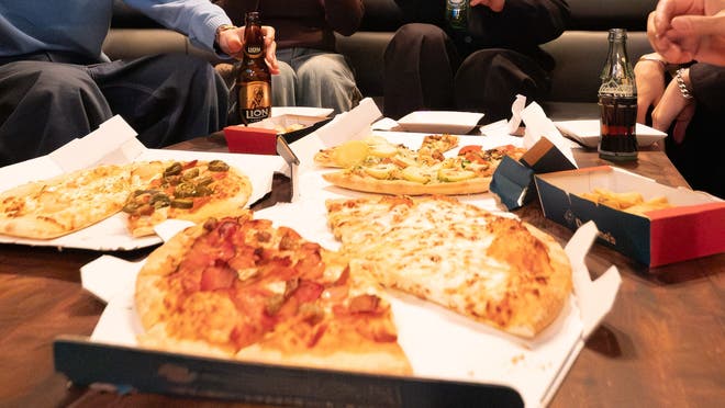 【心斎橋駅徒歩3分】カラオケ付レンタルスペース|完全個室|最大12名|飲食持込OK|飲み会・誕生日会・二次会の写真9