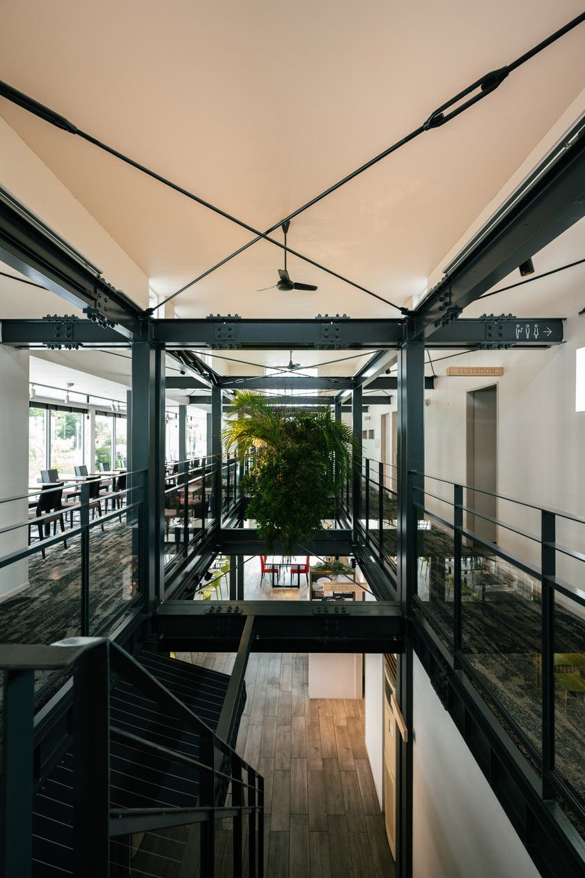 ポートタワー前の開放的カフェ空間｜貸切パーティー・イベント・撮影可能の写真4