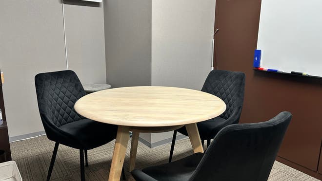 仙台駅から徒歩2分-1名~2名で使える個室スペース(有人受付対応)の写真1