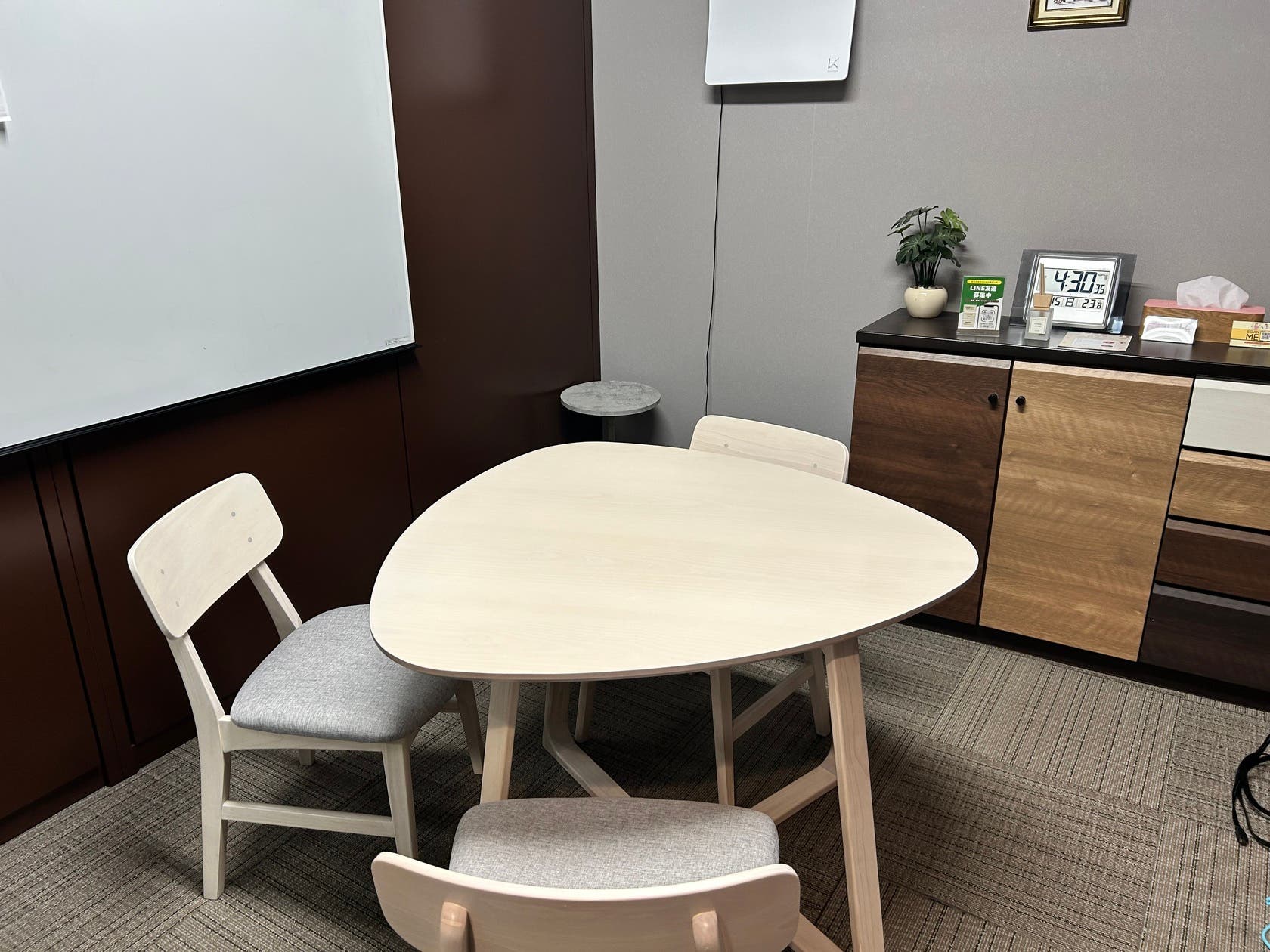 仙台駅から徒歩2分-1-2名の落ち着いた空間でオンライン会議（有人受付対応）の写真1