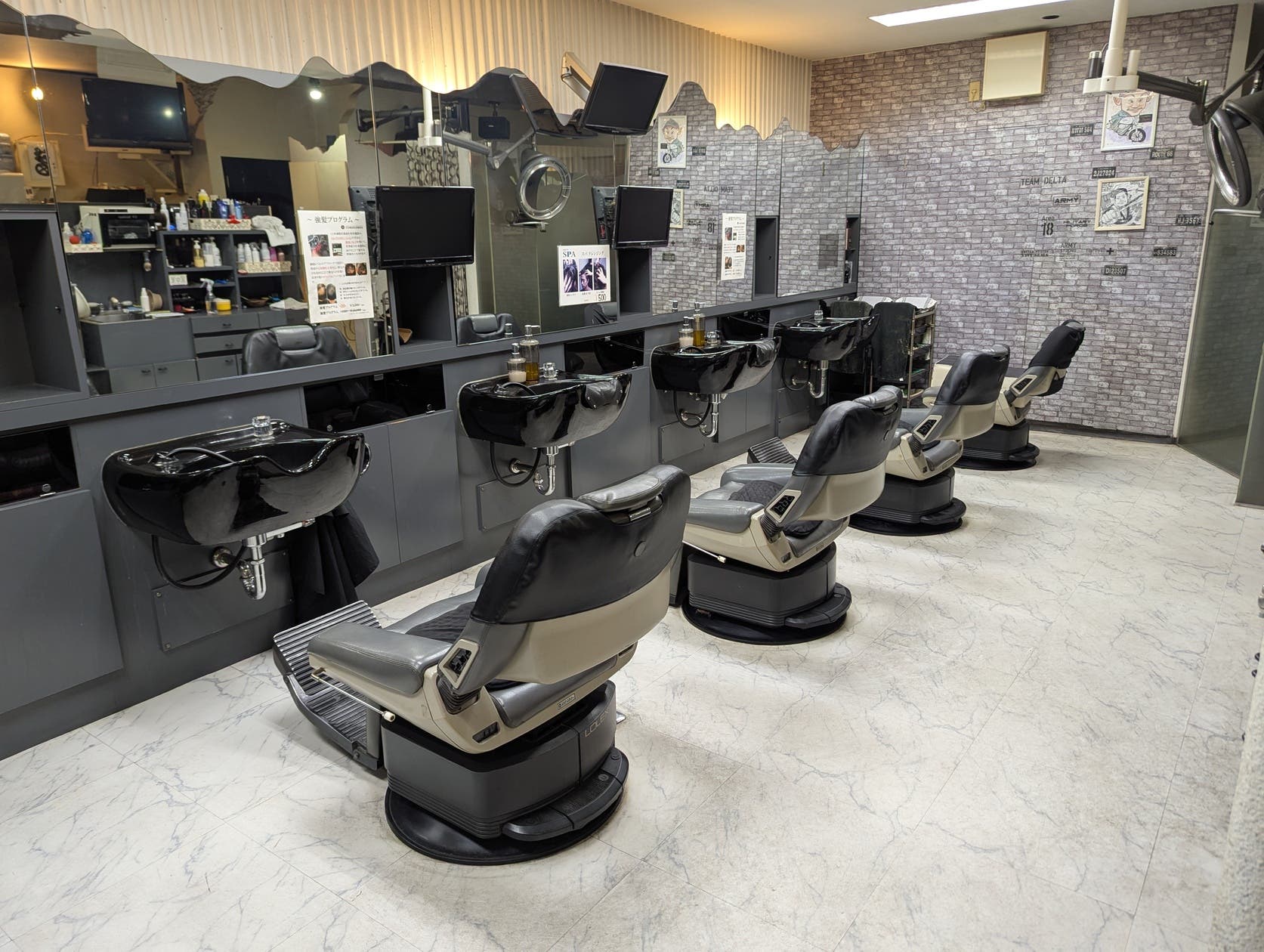 理美容師さんに1面を時間貸しの写真1