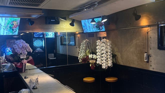 武蔵小山駅すぐのカラオケダーツバーの写真3