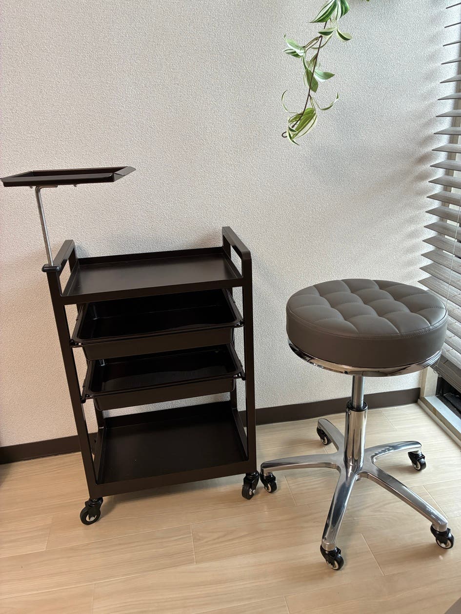 【OPEN🎉】福岡駅より徒歩約4分｜完全個室｜リクライニングチェア｜美容レッスン・ネイル・まつエク用途で使えるシェア空間の写真9