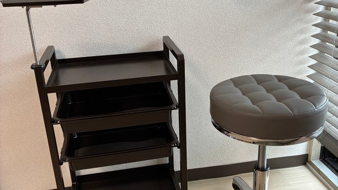 【OPEN🎉】福岡駅より徒歩約4分|完全個室|リクライニングチェア|美容レッスン・ネイル・まつエク用途で使えるシェア空間の写真9