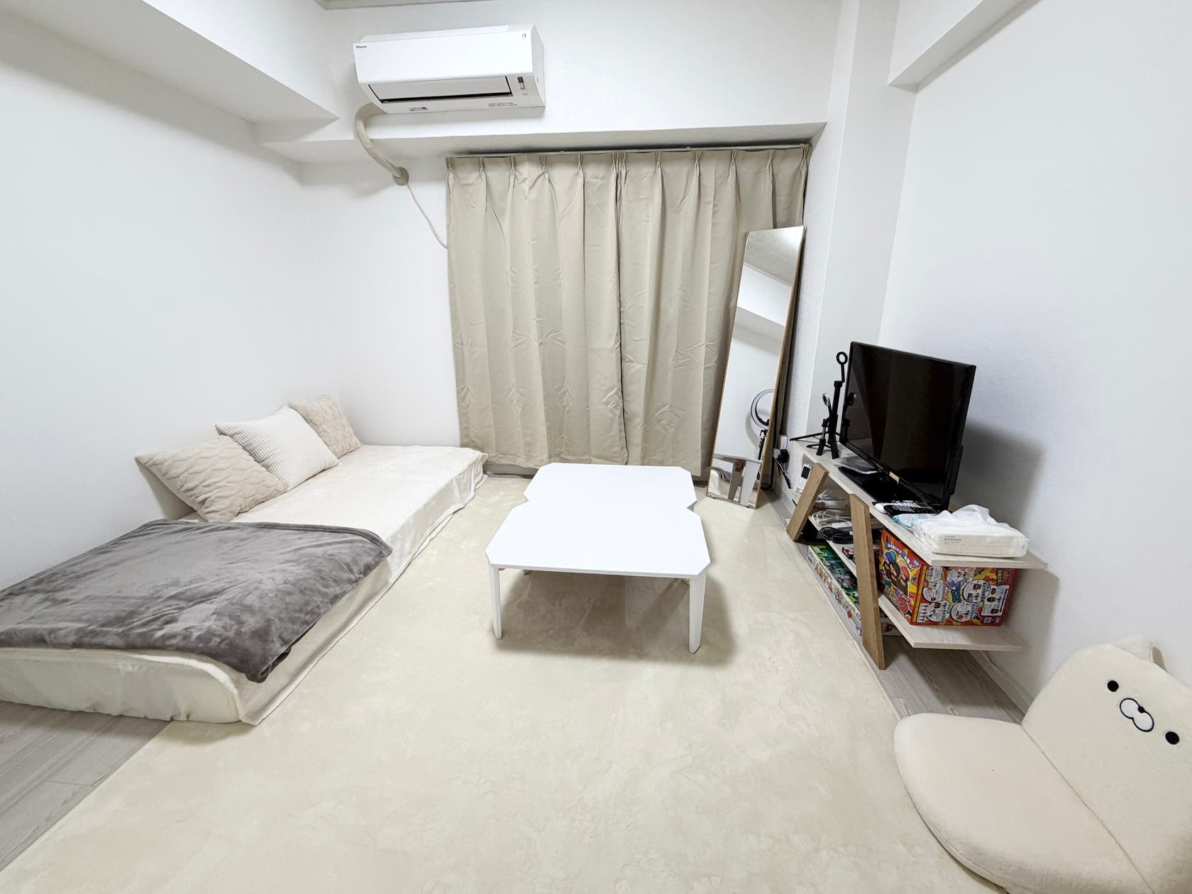 栄駅4分｜女子会・誕生日会・推し会🎉最大8名｜宅飲み・映画鑑賞・ボードゲーム・撮影📷の写真1