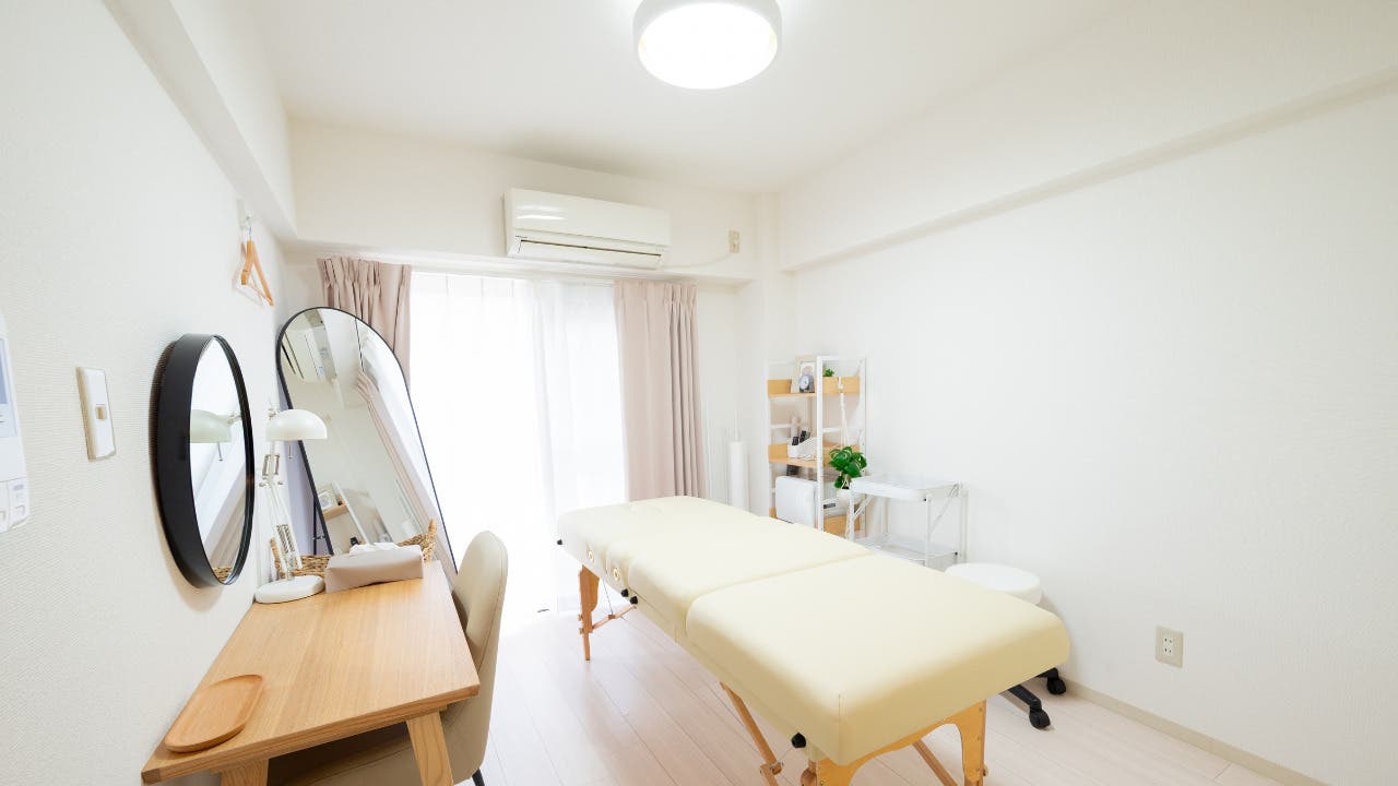 【🎉オープン記念価格】三鷹駅4分｜完全個室レンタルサロン🌿心が整うナチュラル空間✨の写真2