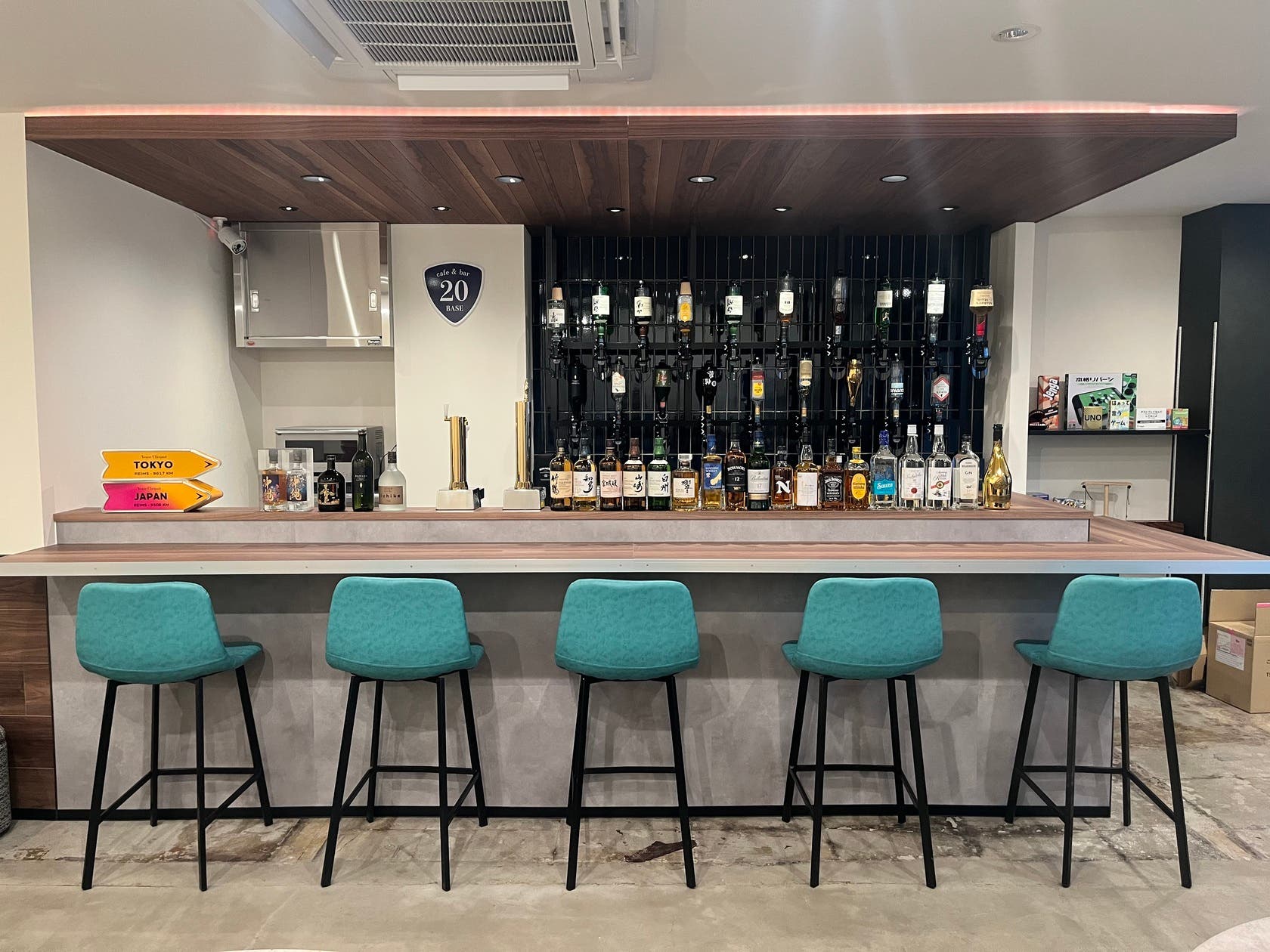 【八王子駅徒歩1分】おしゃれ多目的スペース｜パーティー・撮影・会議OK｜🍹バーカウンターありの写真1