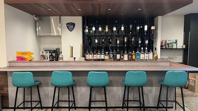 【八王子駅徒歩1分】おしゃれ多目的スペース|パーティー・撮影・会議OK|🍹バーカウンターありの写真1