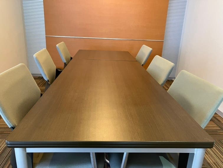 【トヨタモビリティ富山 五福】五福末広町駅より徒歩１分！完全個室！商談、面談、研修、勉強会、ワークショップ、作業 などに！の写真2