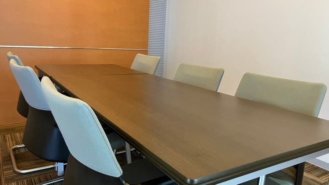 【トヨタモビリティ富山 五福】五福末広町駅より徒歩1分!完全個室!商談、面談、研修、勉強会、ワークショップ、作業 などに!の写真3