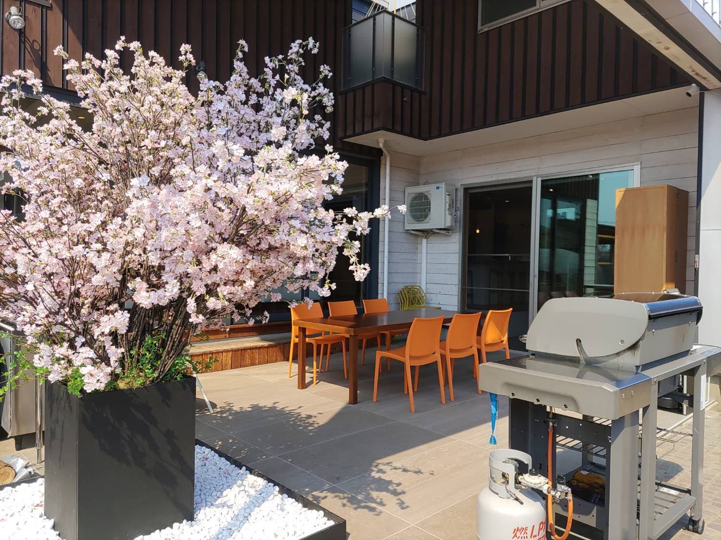 【完全個室】プライベート空間で打ち合わせにBBQ！使い方色々。目の前に広がる畑を見ながらワクワクを膨らませてください！【大宮】の写真1