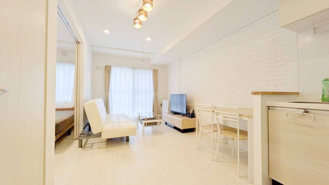 ✨期間限定OPEN✨【西28丁目駅】徒歩1分🚶♂️大画面TVで映画鑑賞🎵無料WiFi🎵『202』の写真2