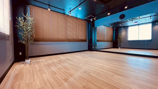 ★国分寺駅1分♪★ダンスができるクールなレンタルスタジオ!広々1R(31㎡)★即予約OK★ヨガ・バレエ・撮影・会議・教室など♪の写真1
