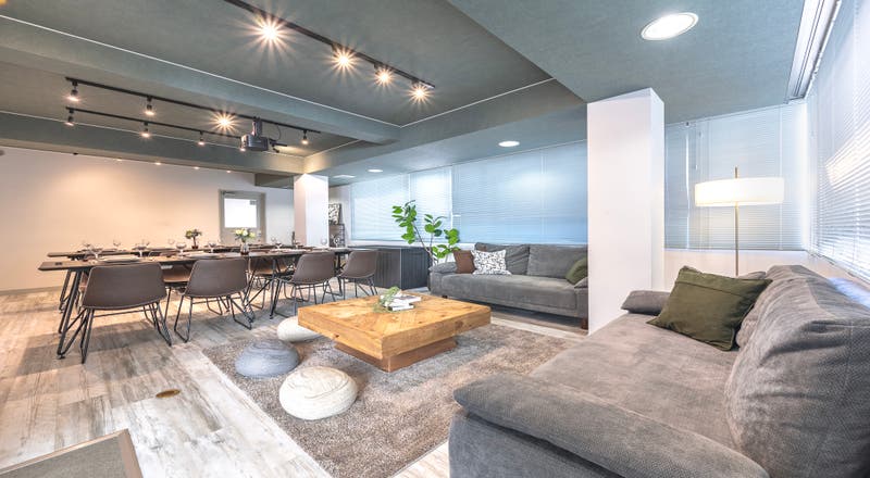 スペモ🏘️新宿駅すぐ✨会議💎おしゃれ💫飲み会🍻サテライトオフィス🏢セミナー💎813_MillionLOUNGE西新宿