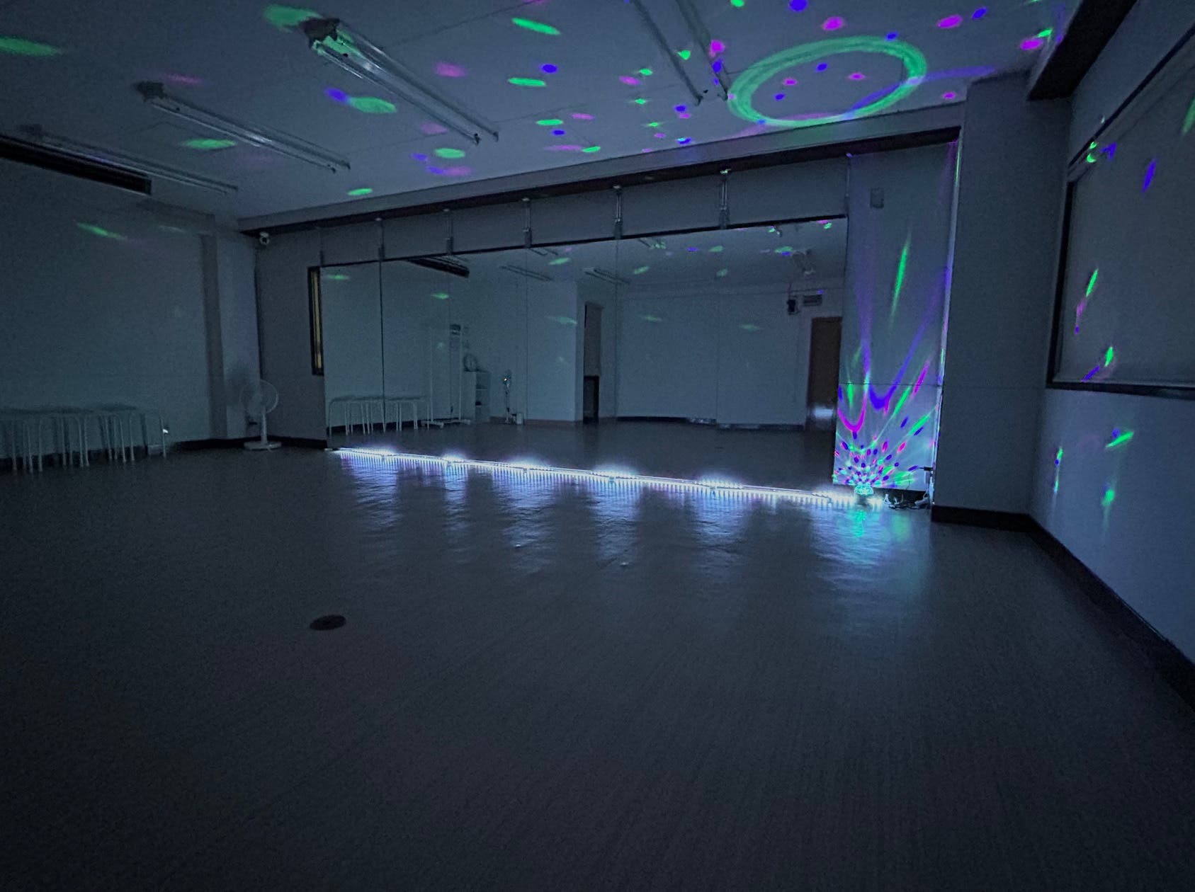 【45平米】新長田駅から徒歩5分のダンスができるレンタルスタジオの写真2