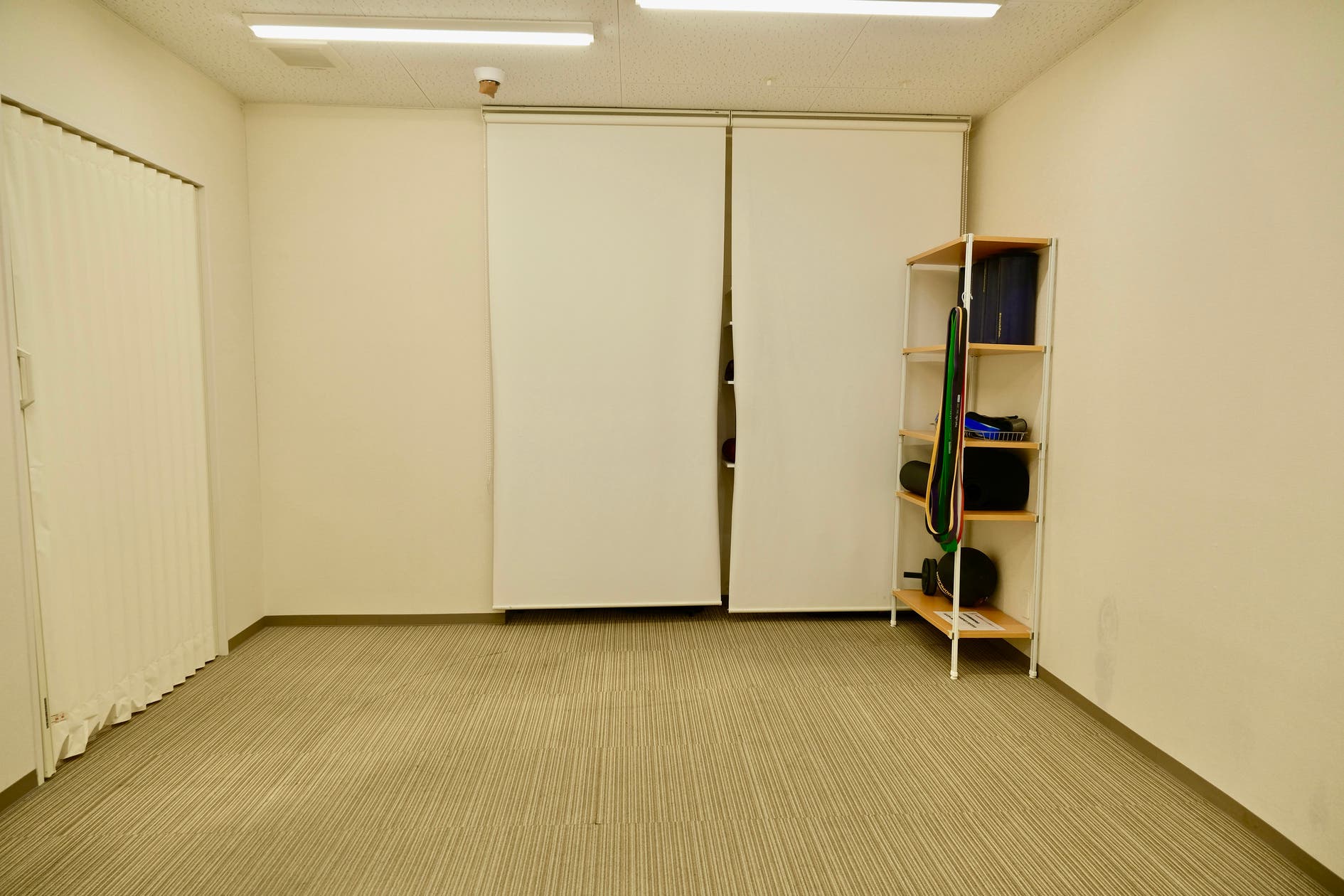 【宇都宮駅エリア】清潔・明るいサロンスペース☆ヨガ・ストレッチなど！の写真6