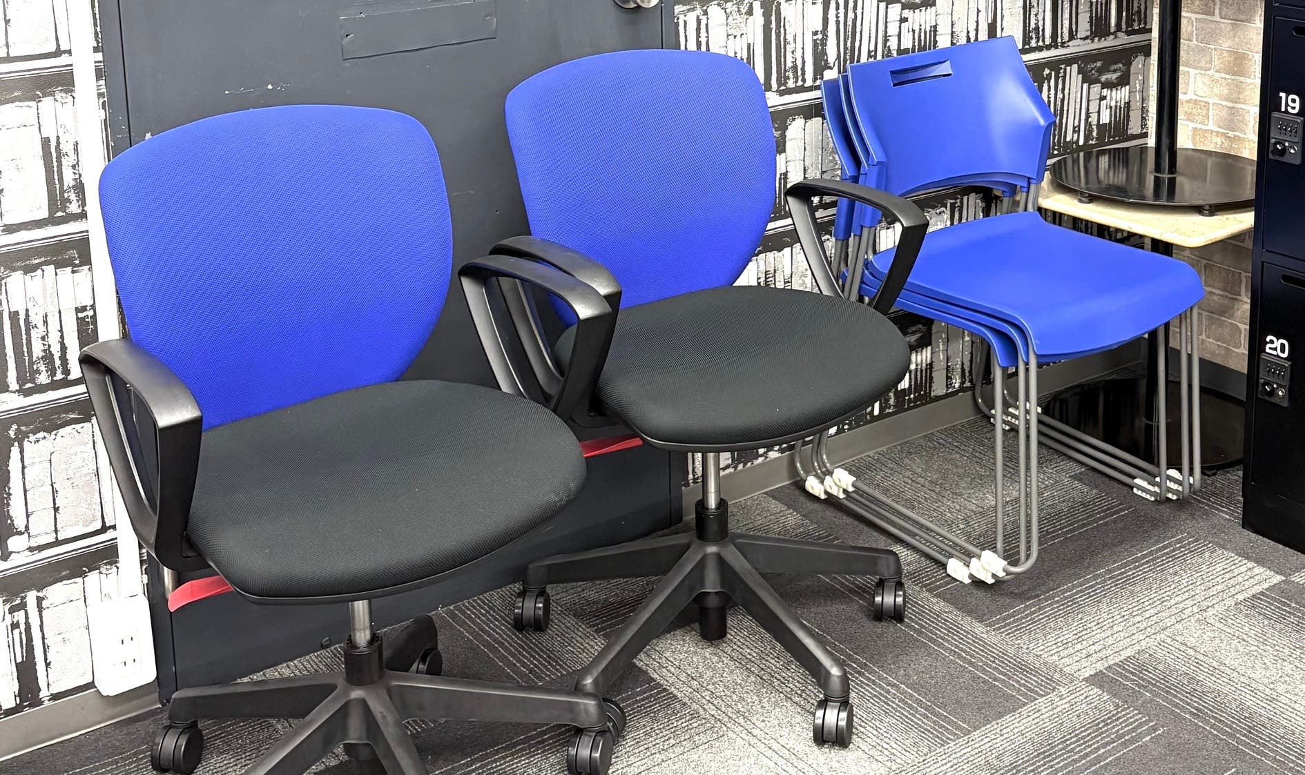 【元町駅徒歩スグ】最大41名着席！地域最安値級＆プロジェクター等 備品完備｜広々約80㎡で会議・研修に最適✨の写真7